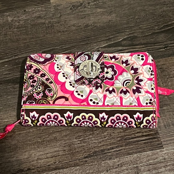 Vera Bradley | Bags | Vera Bradley Turnkey Wallet Very Berry Paisley ...